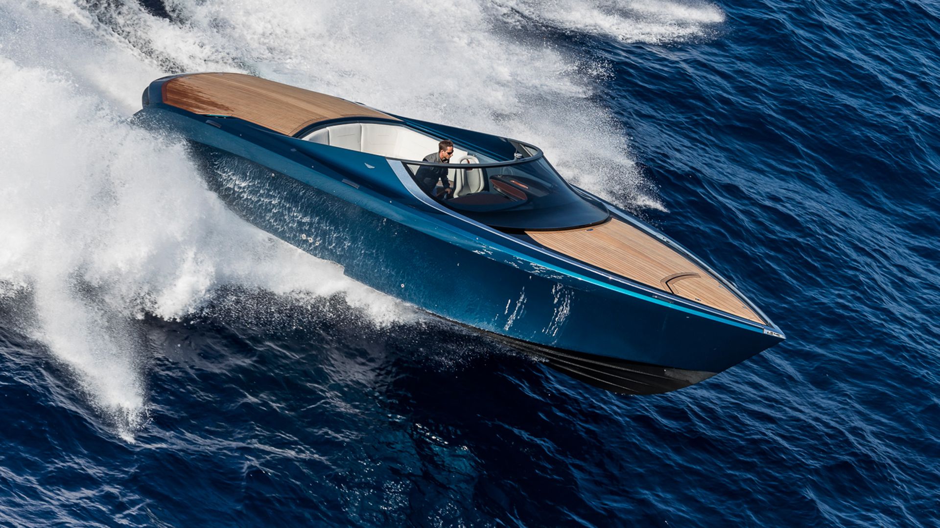 Aston Martin AM37S: The boat that thinks it’s a car